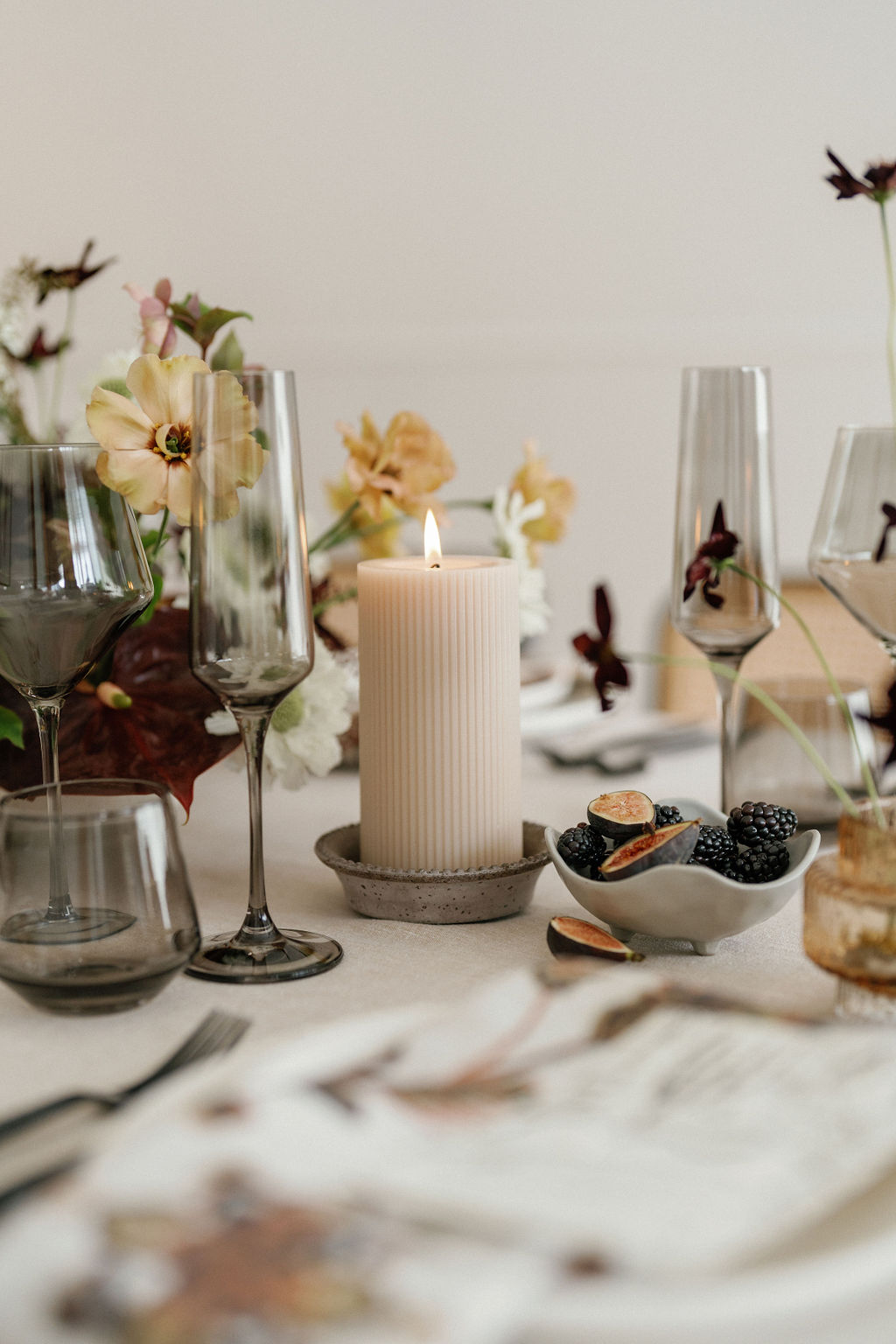 Modern & Edgy Wedding Inspiration in San Francisco - barielexa.com