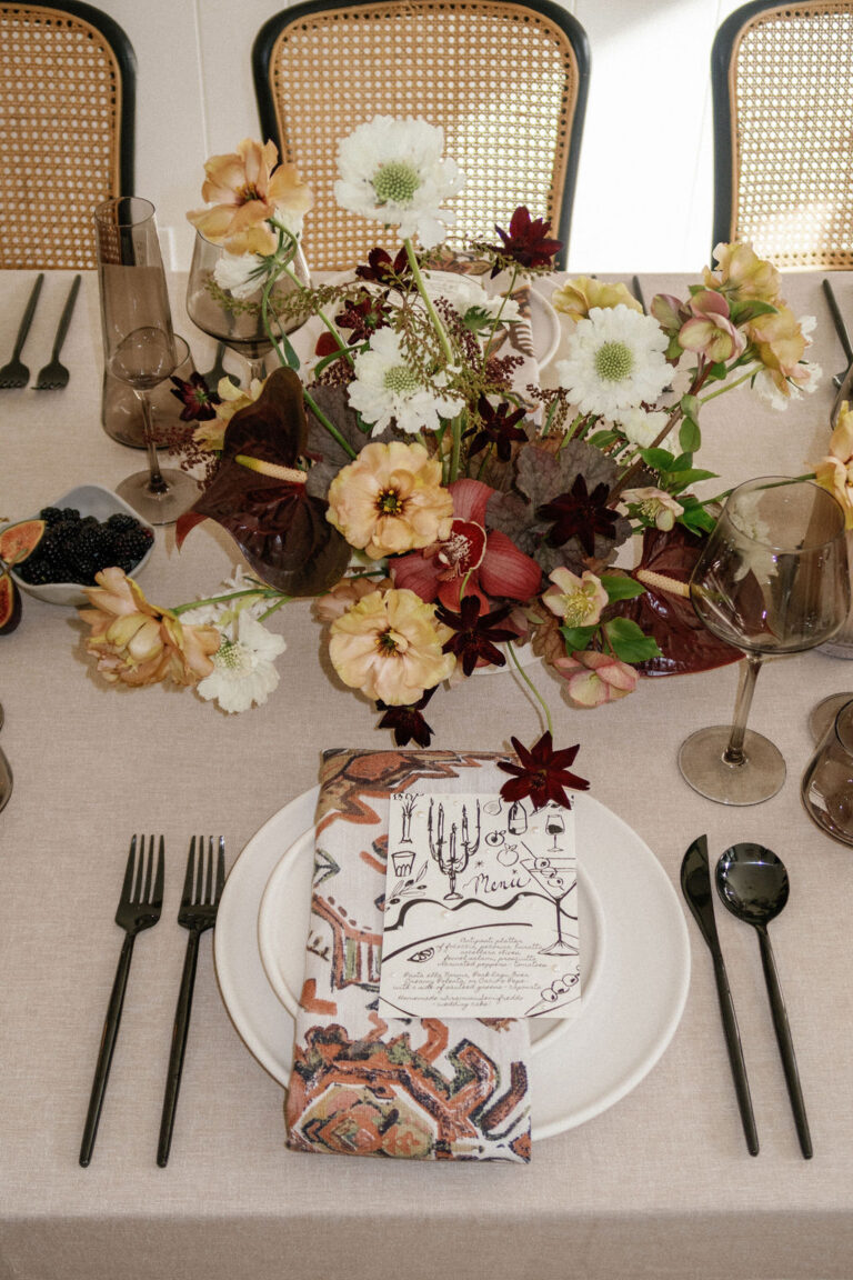 Modern & Edgy Wedding Inspiration in San Francisco - barielexa.com